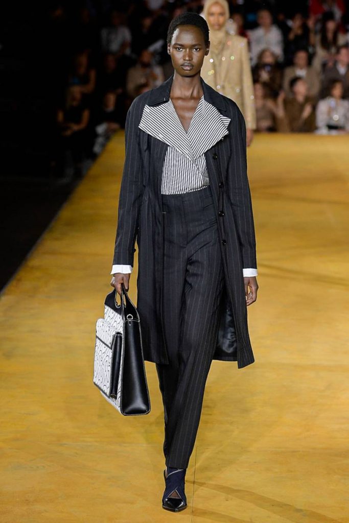 Burberry Spring/Summer 2020 Ready-To-Wear Collection – Classy and ...